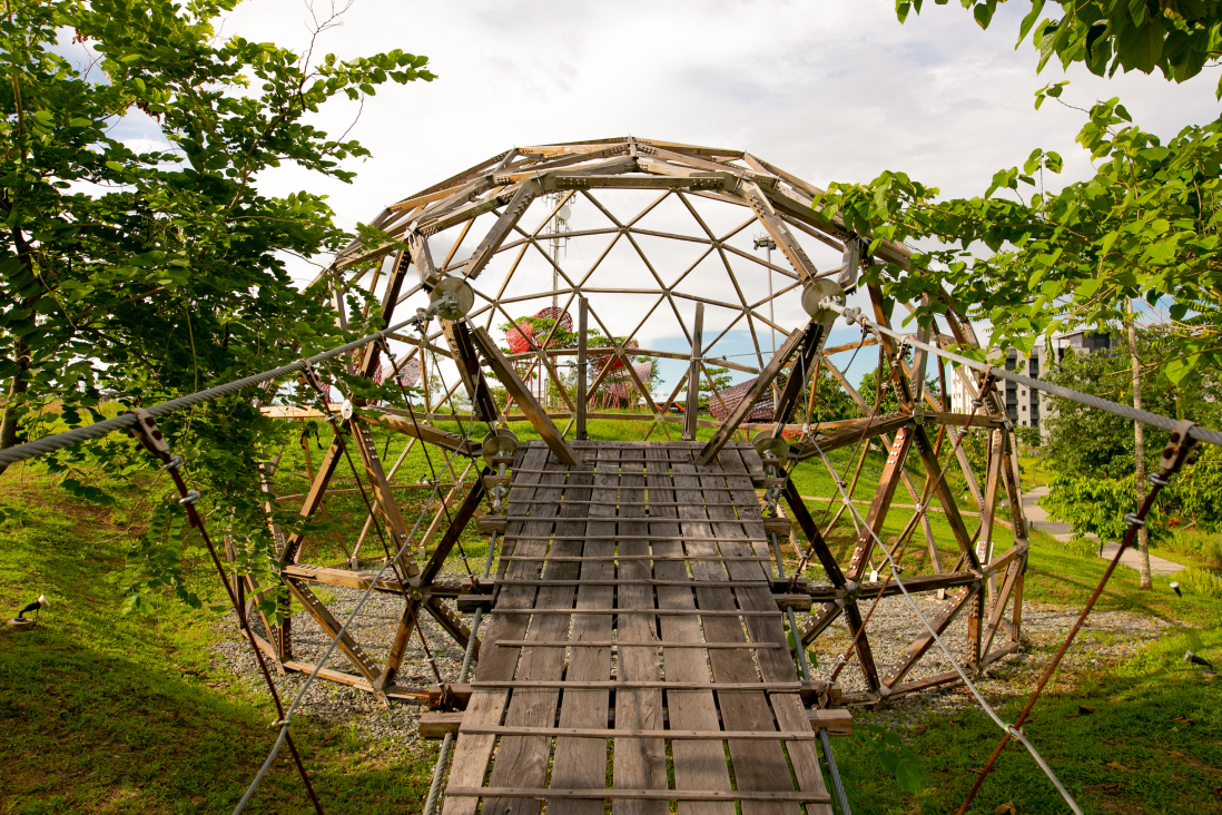 Project: Domes Village - Impossible Projects